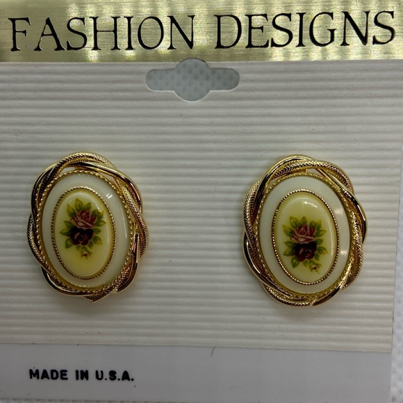 Jewelry | New On Card Gold Floral Victorian Cottage Core Necklace And ...